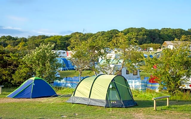 Is Sandy Balls Holiday Village roof tent-friendly? | RoofTentCamps